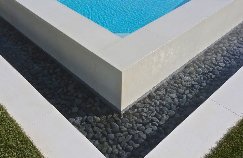 Day Lilly, Bridgehampton | Flawless Pools & Spas